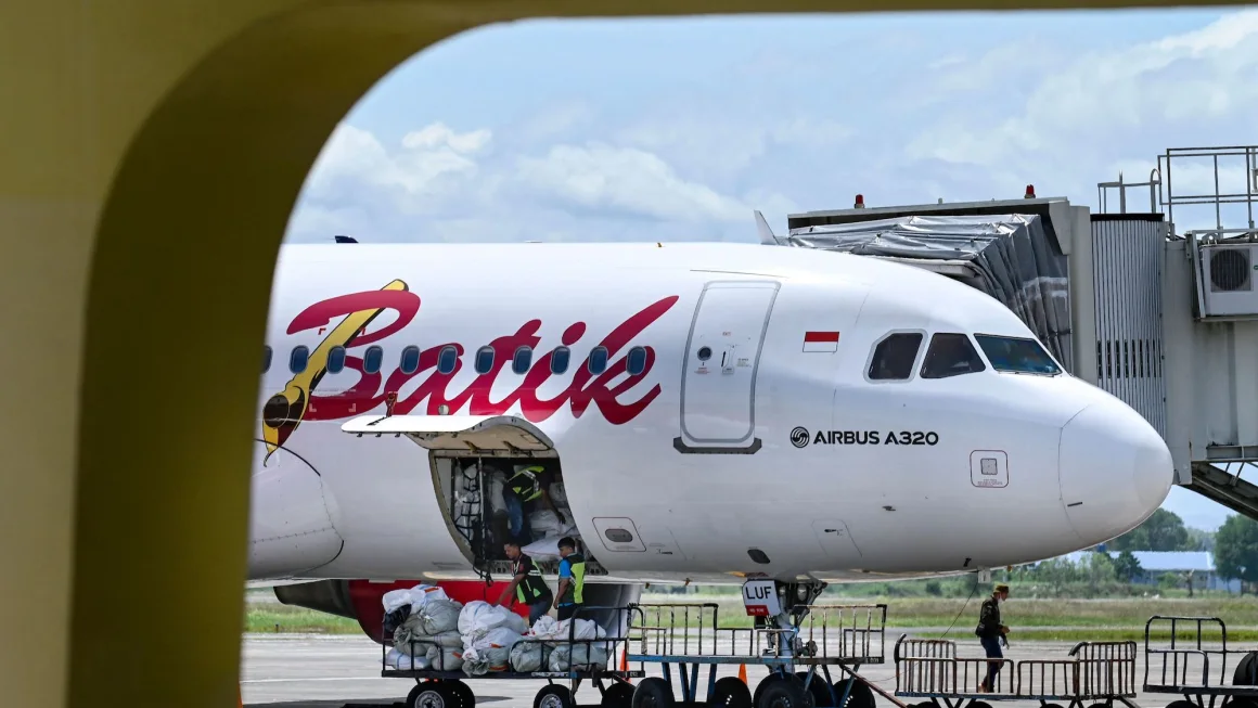 Two Indonesian pilots suspended after falling asleep in cockpit